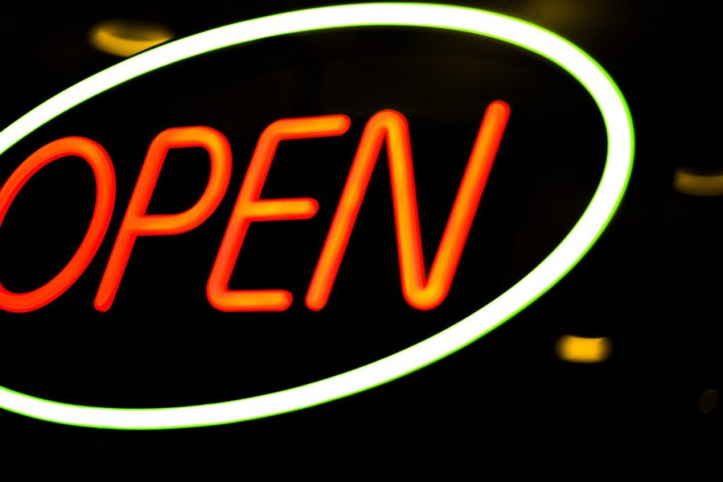 Amazonのレビュー検索の方法！全部見れない原因やサクラの見分け方を解説！ | 株式会社そばに